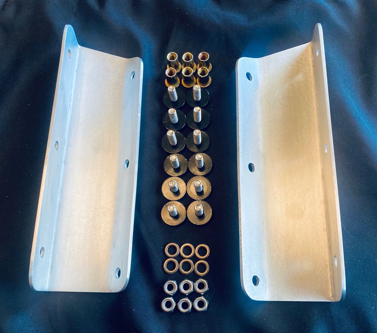 Fuel door HD mounting bracket kit