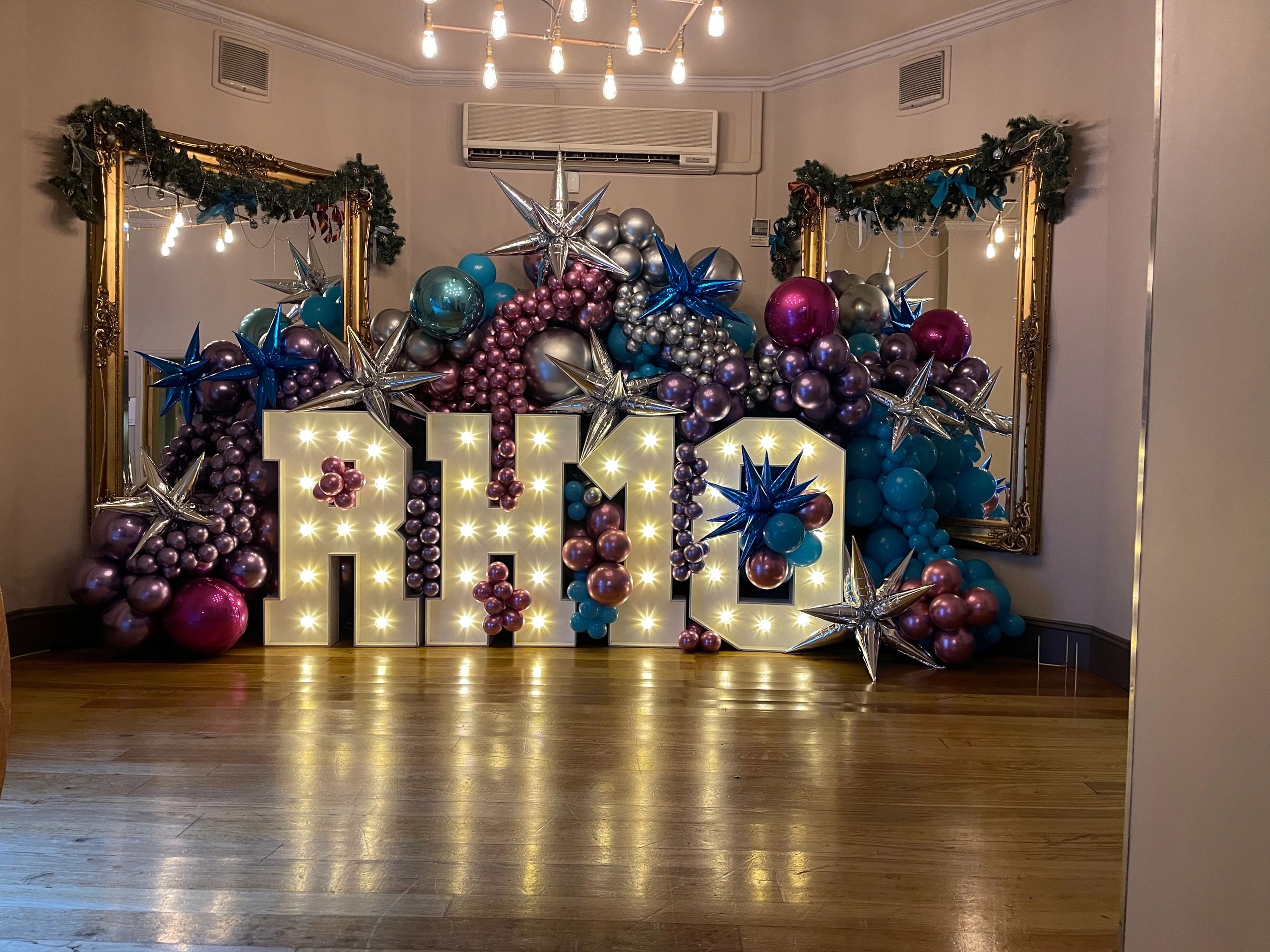 Home | Unique Balloons Leeds