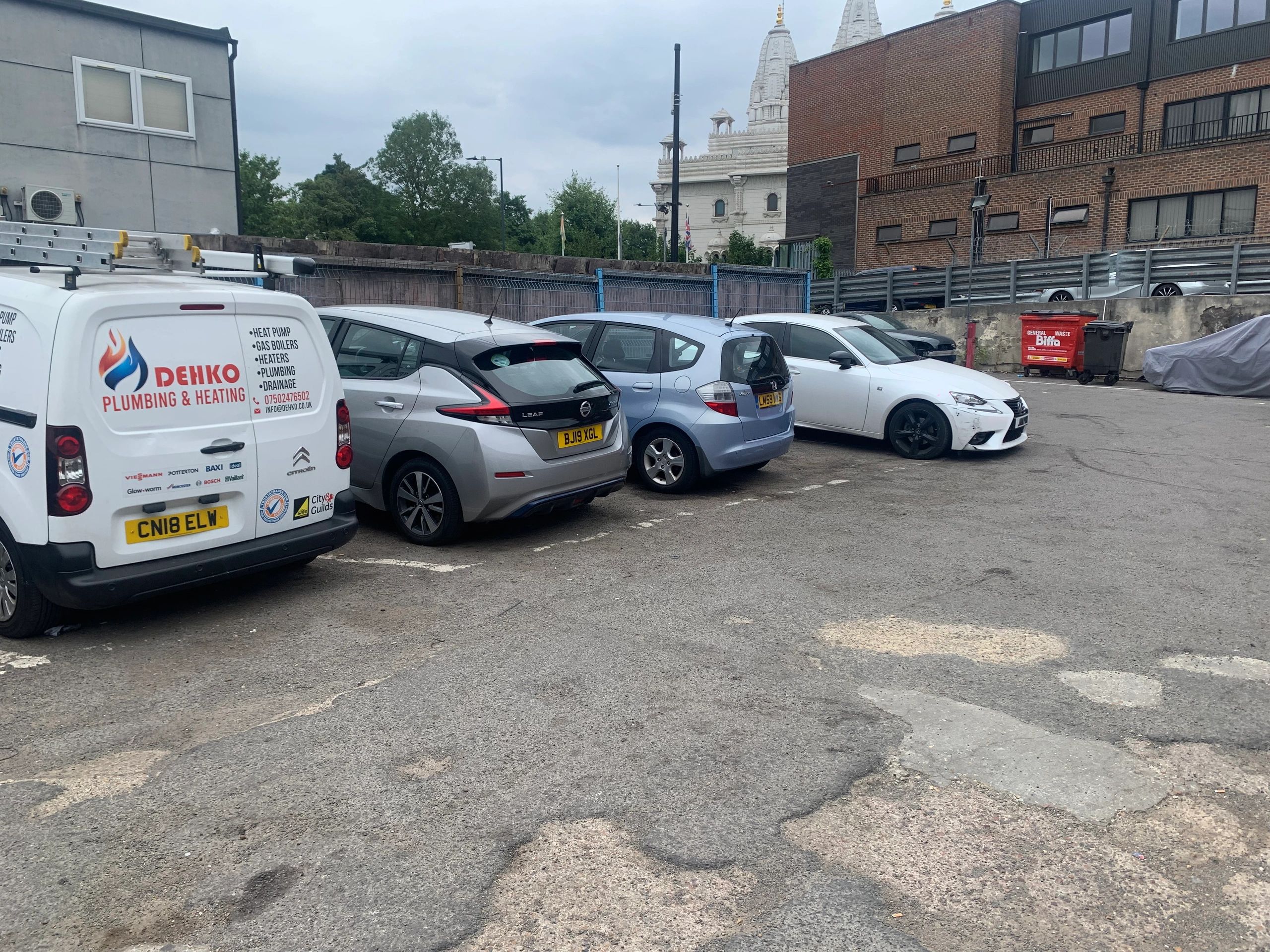 The One Stop Solution Your Car Needs | Universal Cars Ltd.