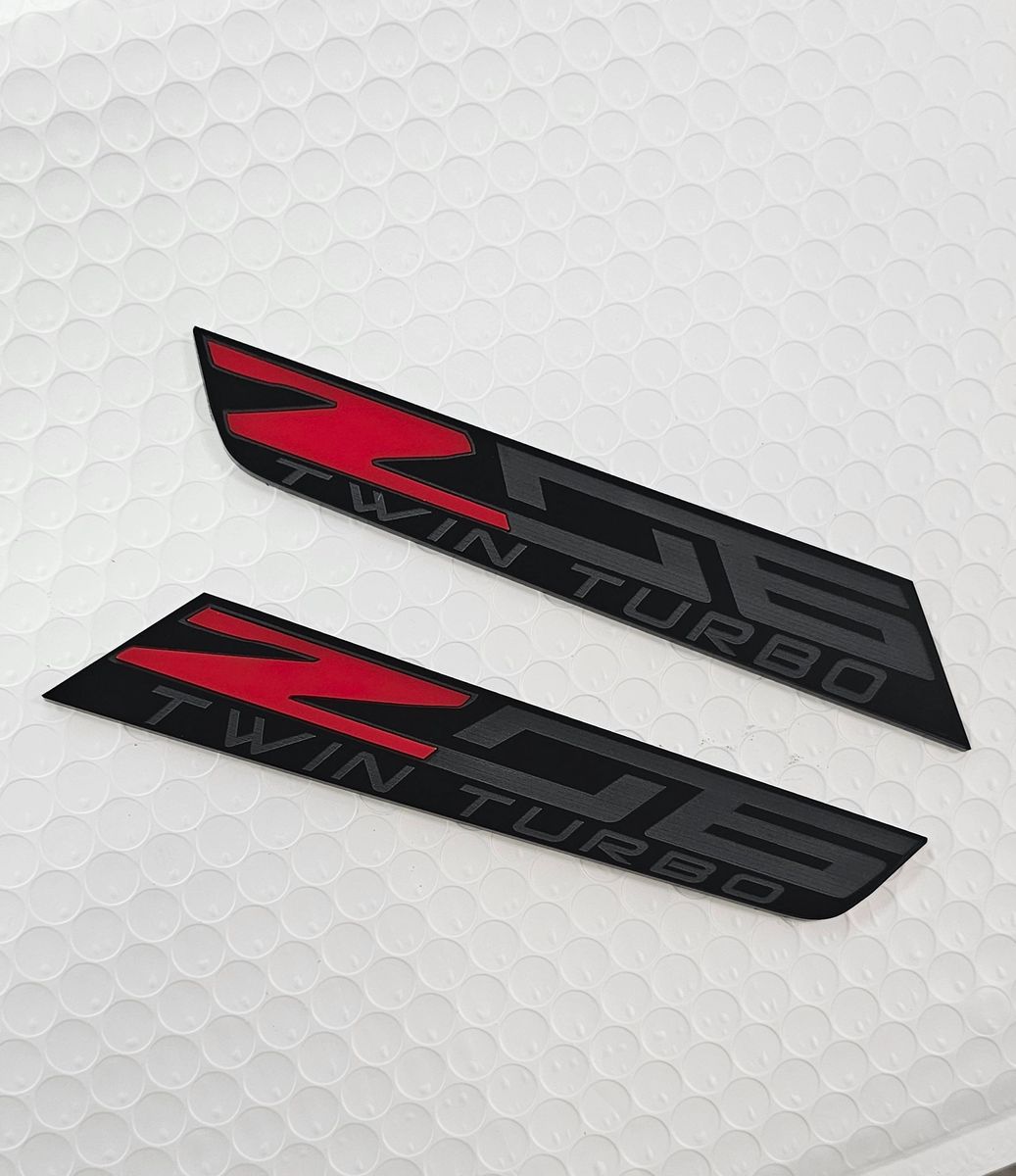 C7 ZO6 / Z07 Fender Emblems 1 pair