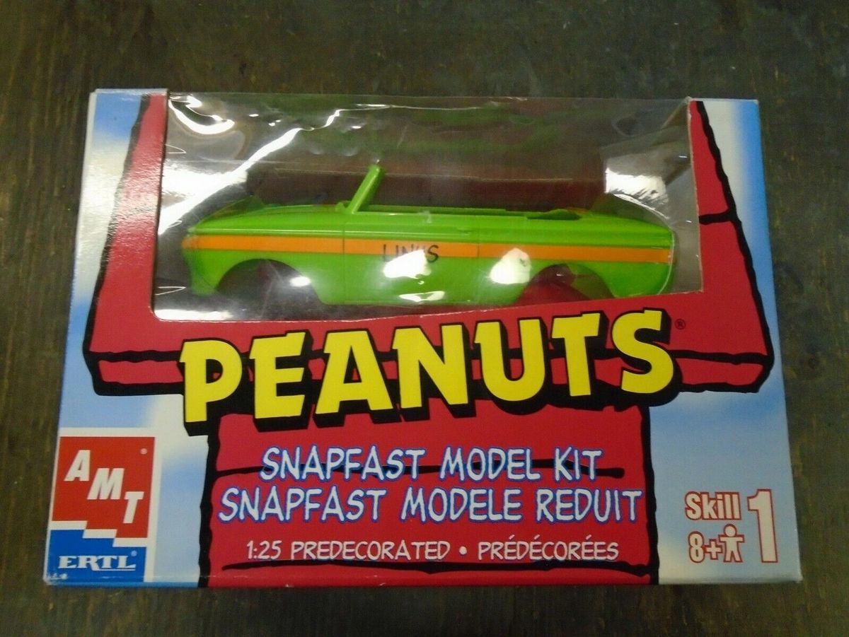 New AMT Peanuts "Linus" Snapfast Kit 1/25