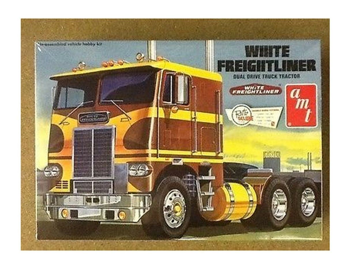 AMT 1/25 FREIGHTLINER CABOVER PLASTIC TRUCK MODEL KIT # 620 - MIB ...