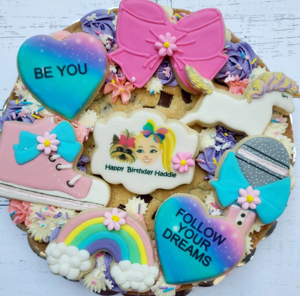 Monarch Cookies And Cakes - Bakery, Personalization