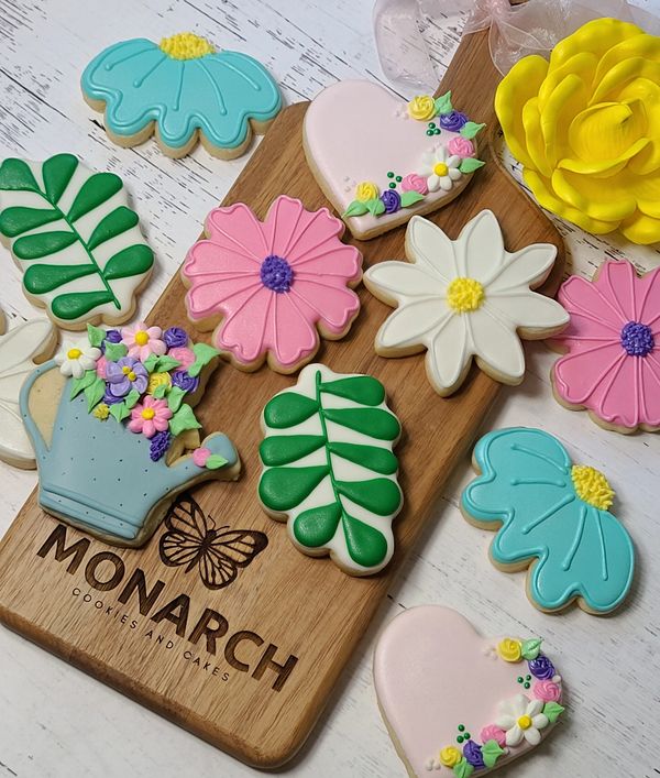 Monarch Cookies And Cakes - Bakery, Personalization