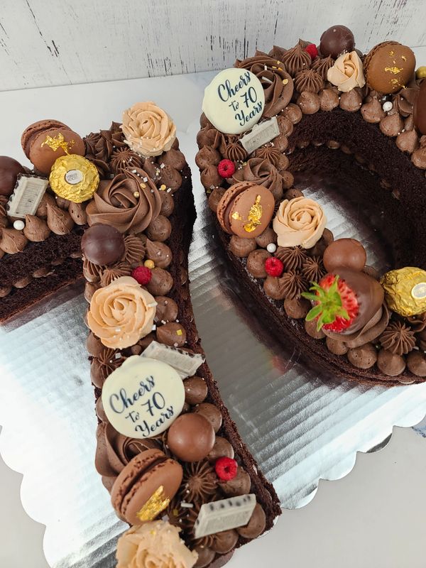 Monarch Cookies And Cakes - Bakery, Personalization