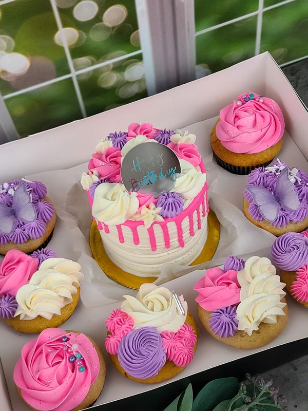 Monarch Cookies And Cakes - Bakery, Personalization