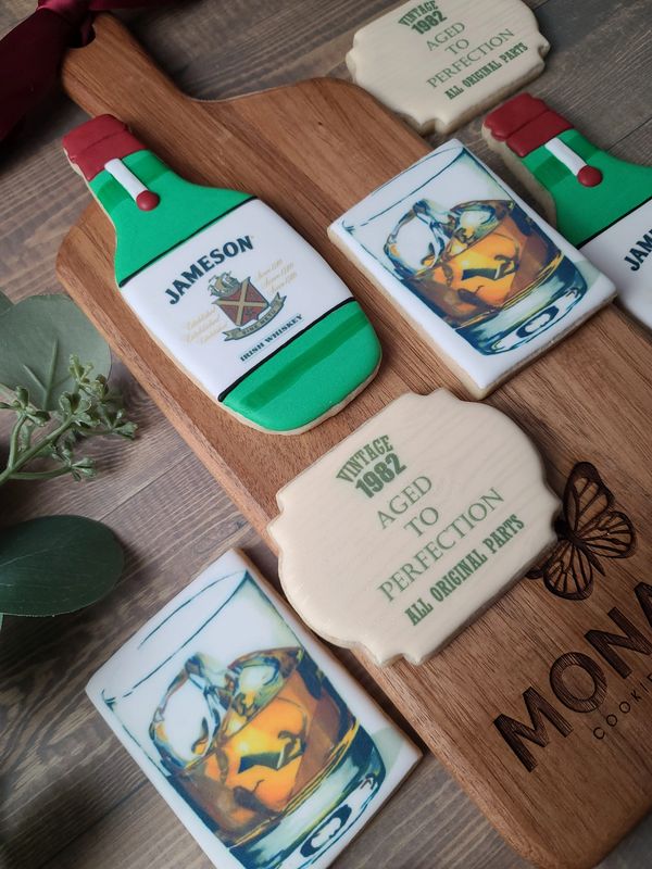 Monarch Cookies And Cakes - Bakery, Personalization