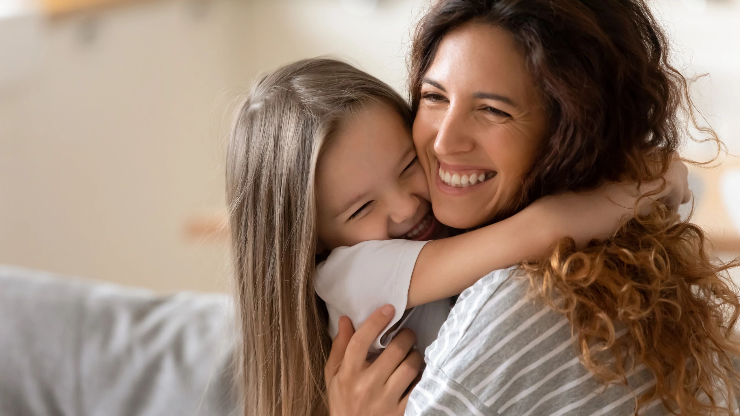 Best Babysitting Agency | Find Qualified Nannies | First Choice Nannies