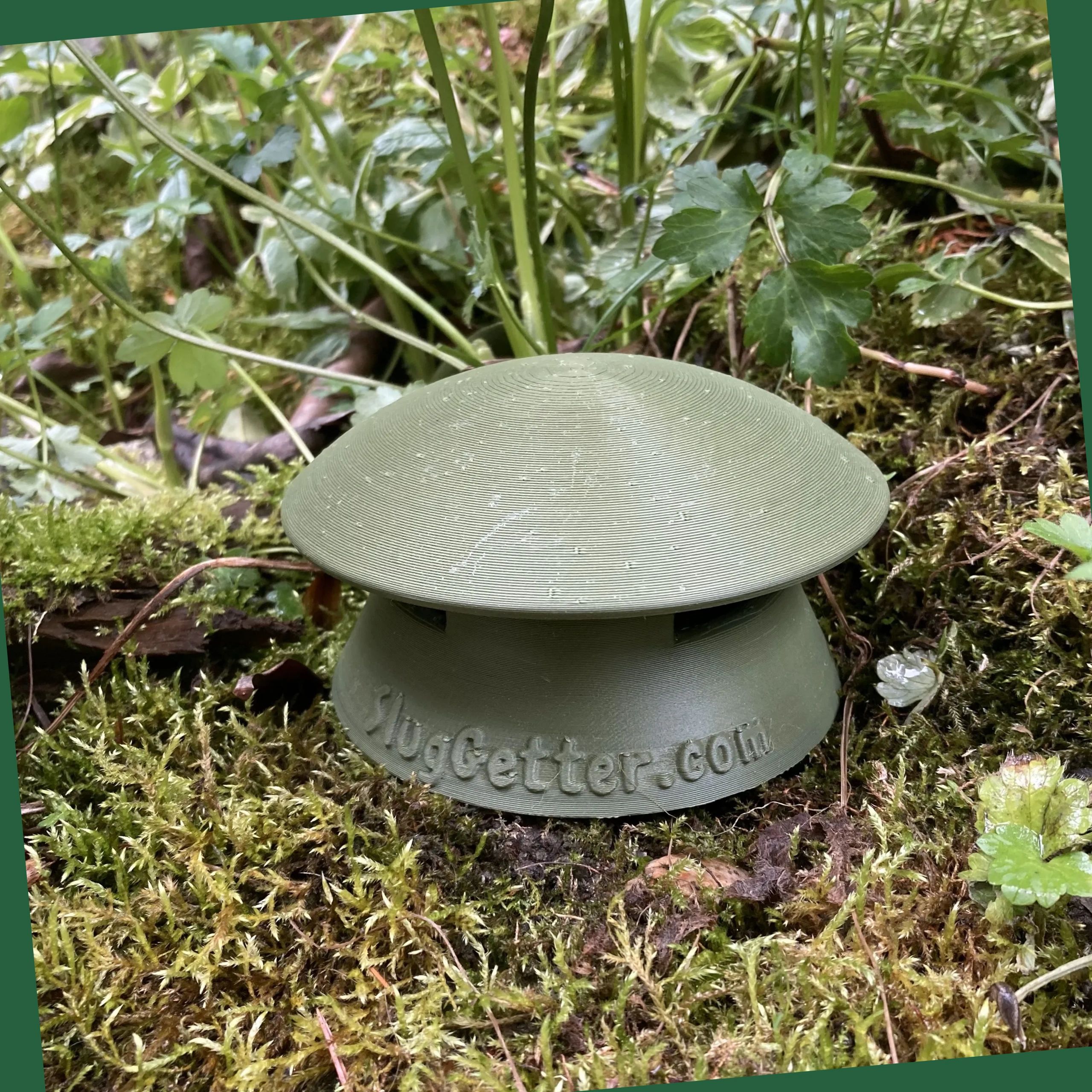 SlugGetter Slug Traps - Decorative Traps to Eliminate Slugs and Snails