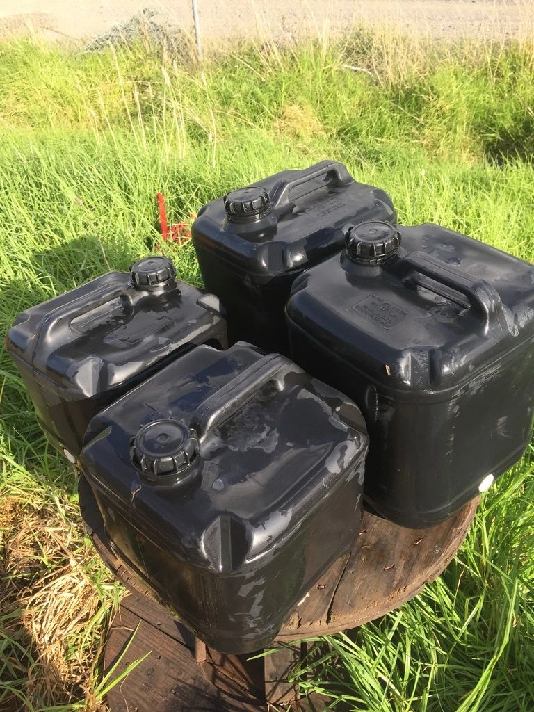 20 litres Containers