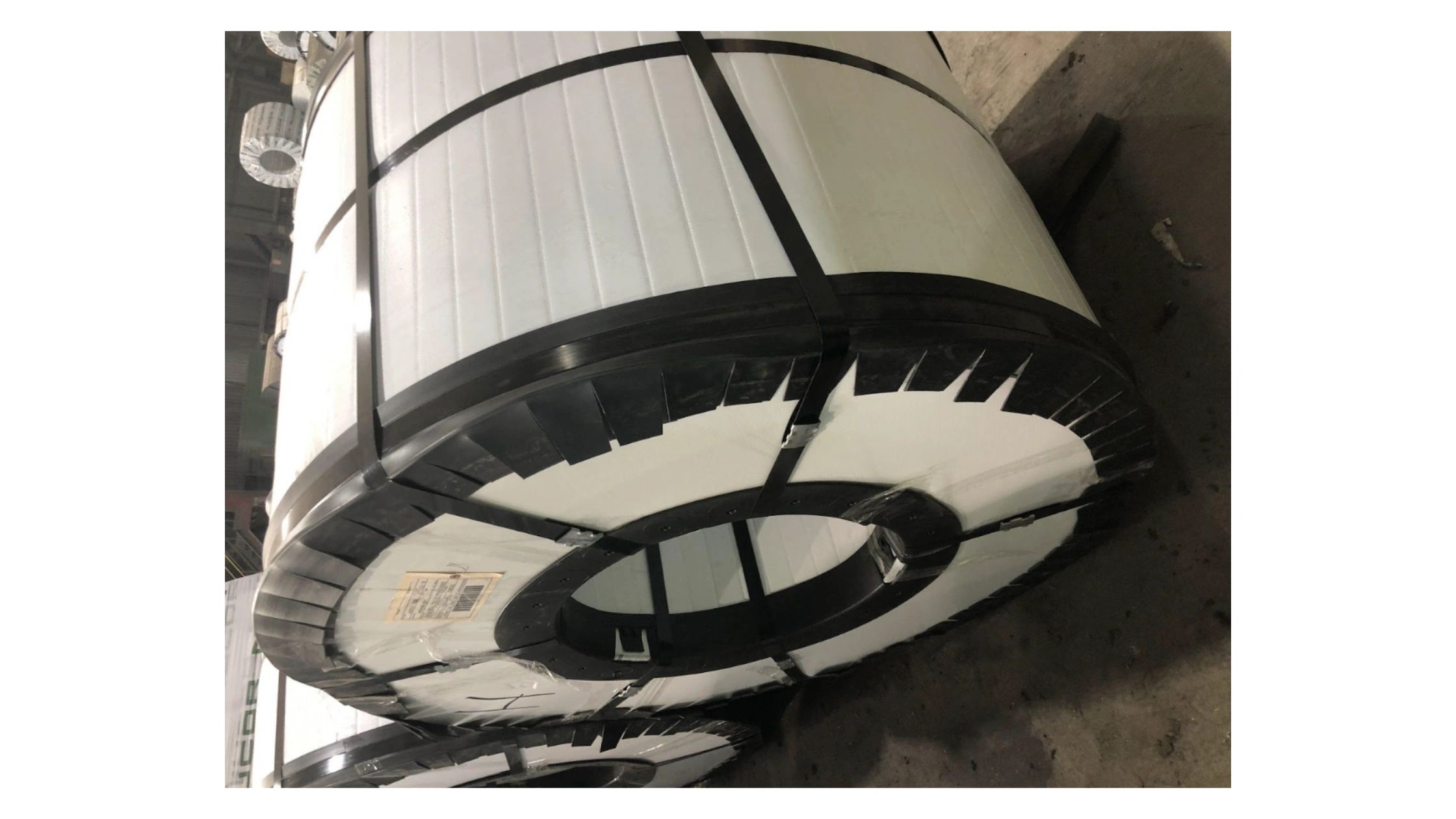 Maximizing Load Stability: Strapping in Extreme Conditions