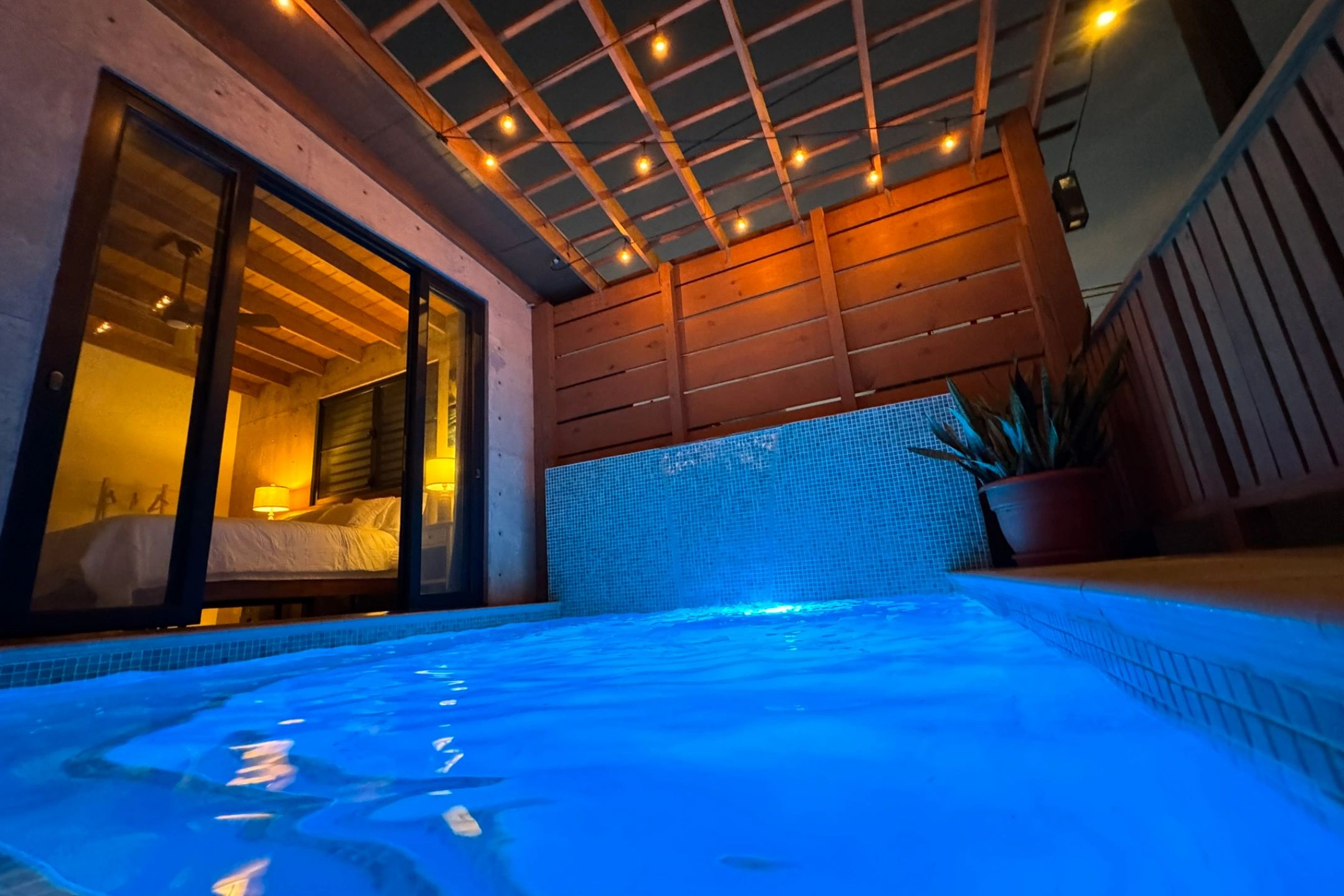 Luxury Beachfront Villa - Costa Solana Retreat
