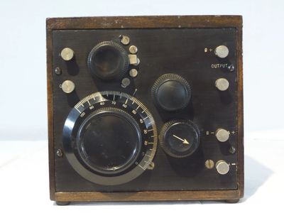 Radio Gallery 2 | Roaring Twenties Antique Radio Museum