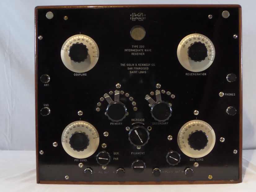 Radio Gallery 2 | Roaring Twenties Antique Radio Museum