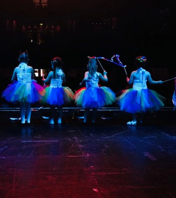 dh Dance School