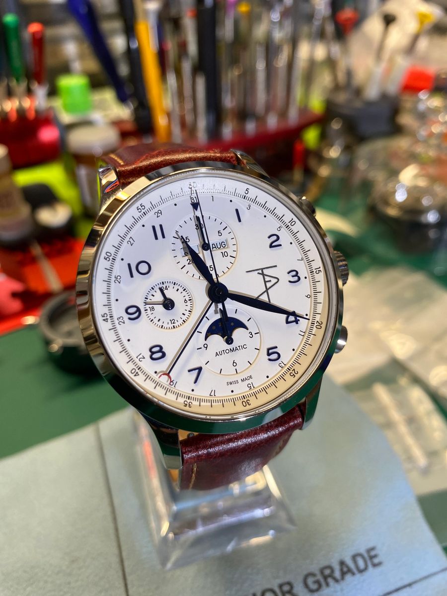 Complete Calendar Moon Phase with Swiss ETA 7751 Movement