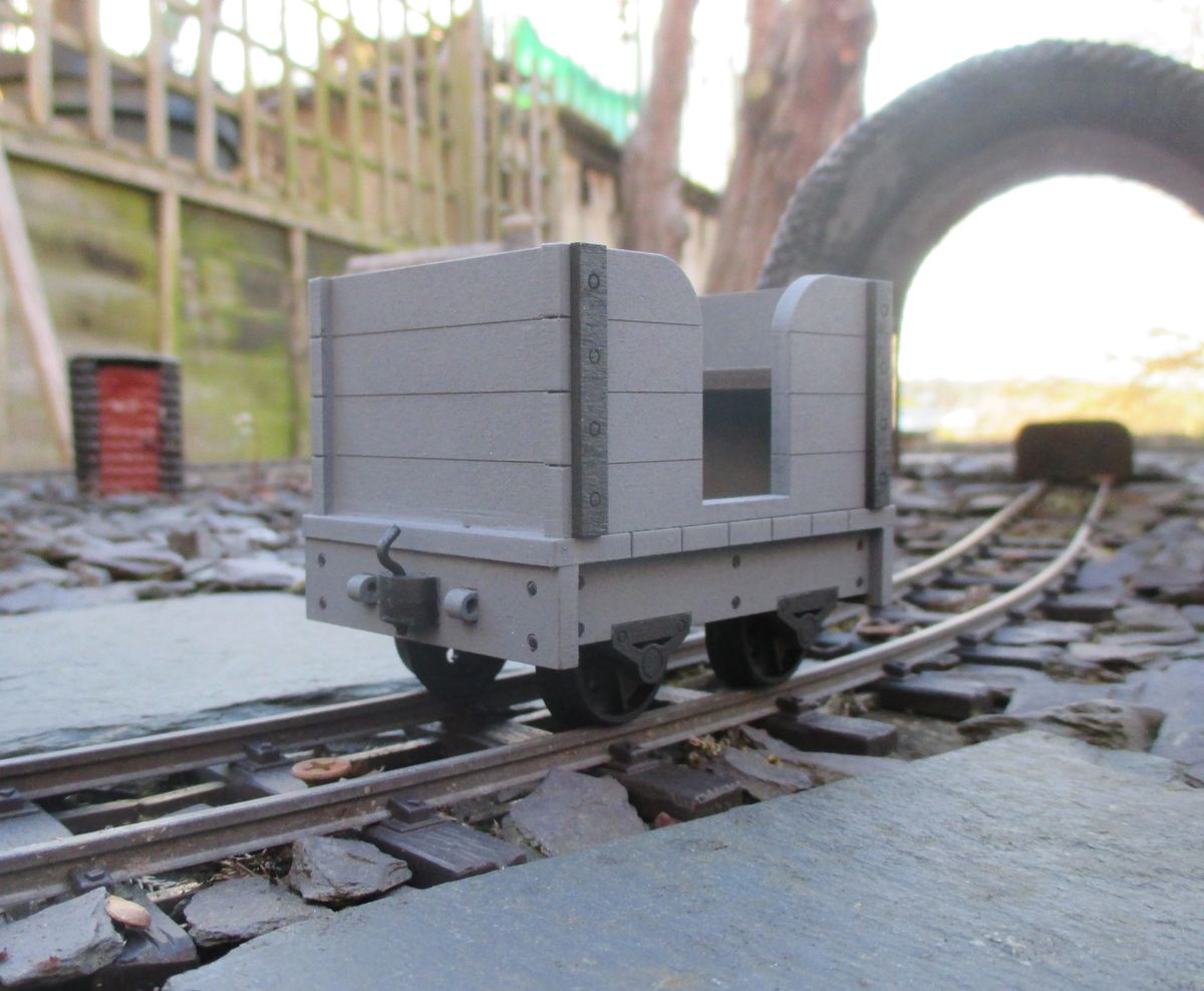 'Estate' Coach kit (32mm only)