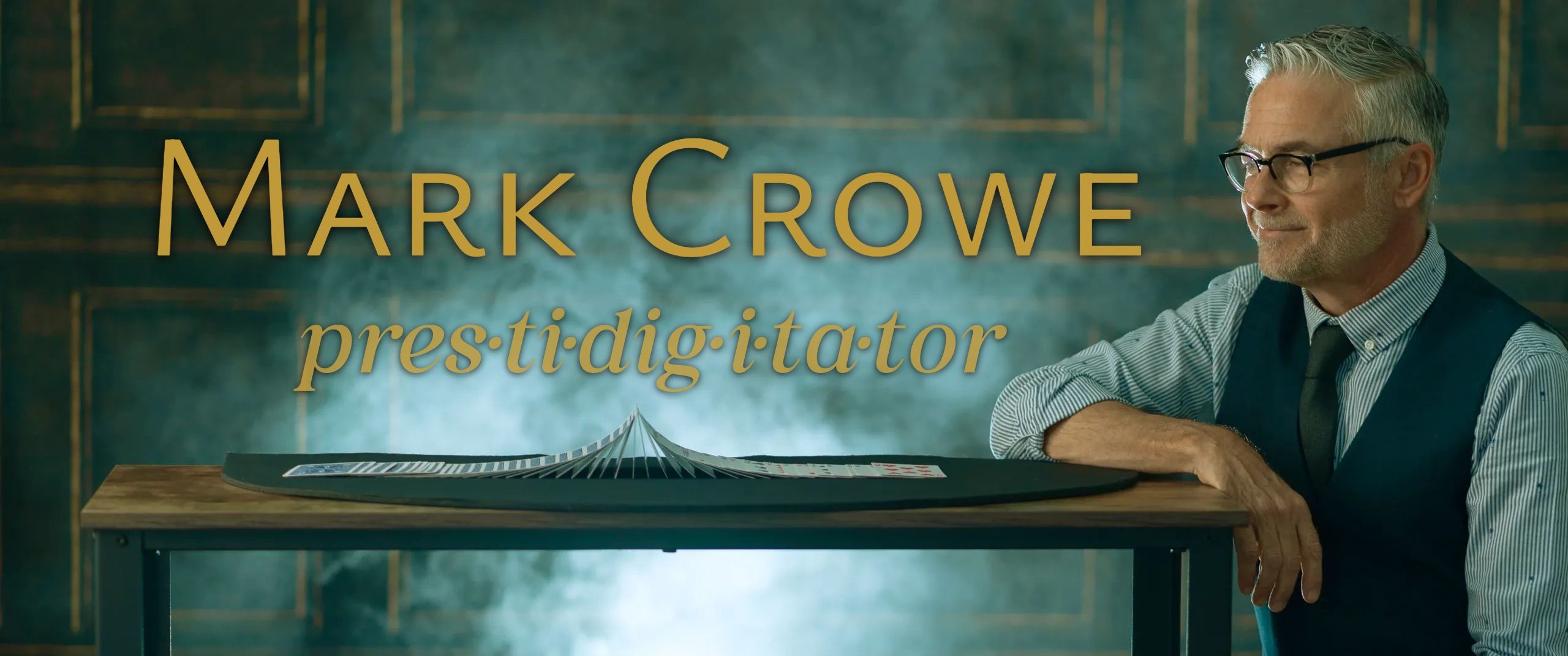 Best Close Up Magician - Crowe Illusions