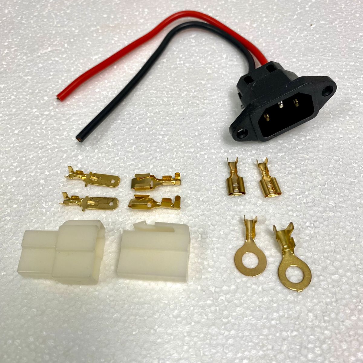 Battery Box Female Receptacle