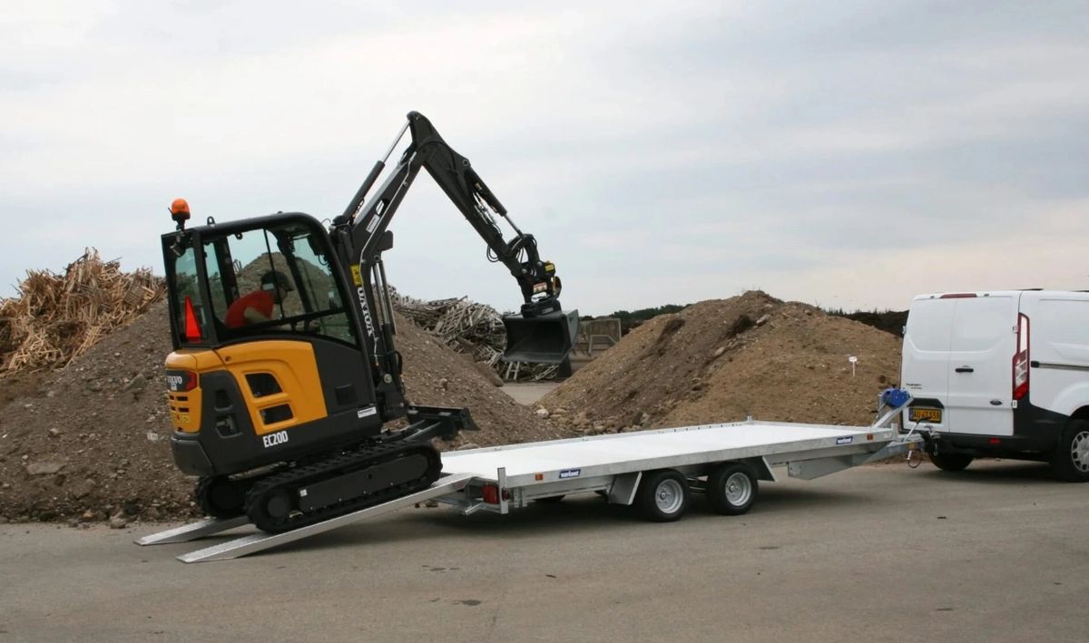 VARIANT Heavy-Duty Deck Over (Low Deck) Flatbed 7X14 Tandem Axle Trailer (3521L430)