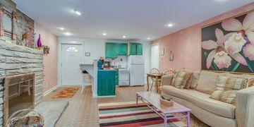 New Buffalo Inn & Spa - Lodging, Hotels, Resort, Accommodation