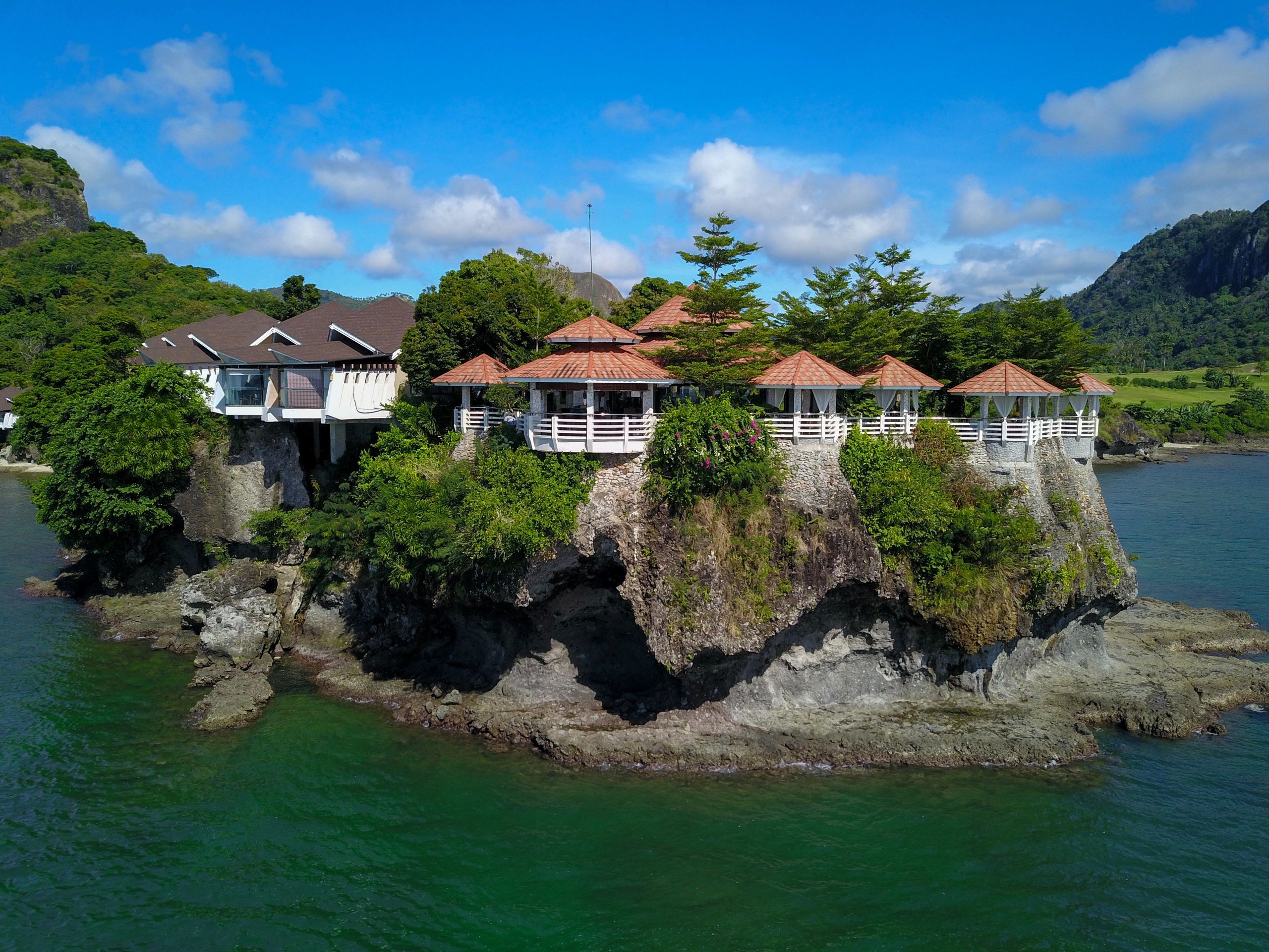 Beachfront and Cliffside Villas - Villa Angelina Luxury Suites