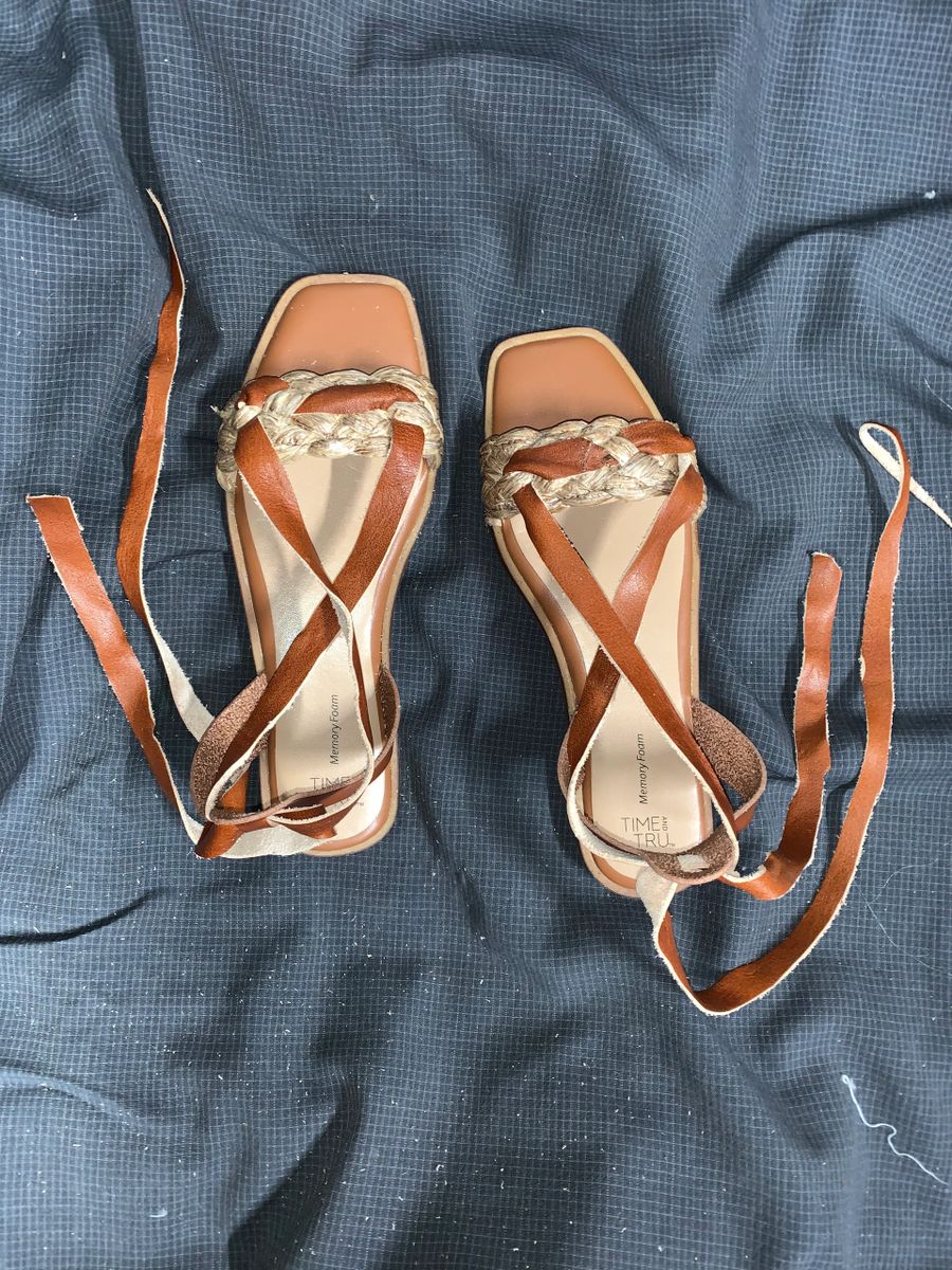 Women’s Sandals without Buckles