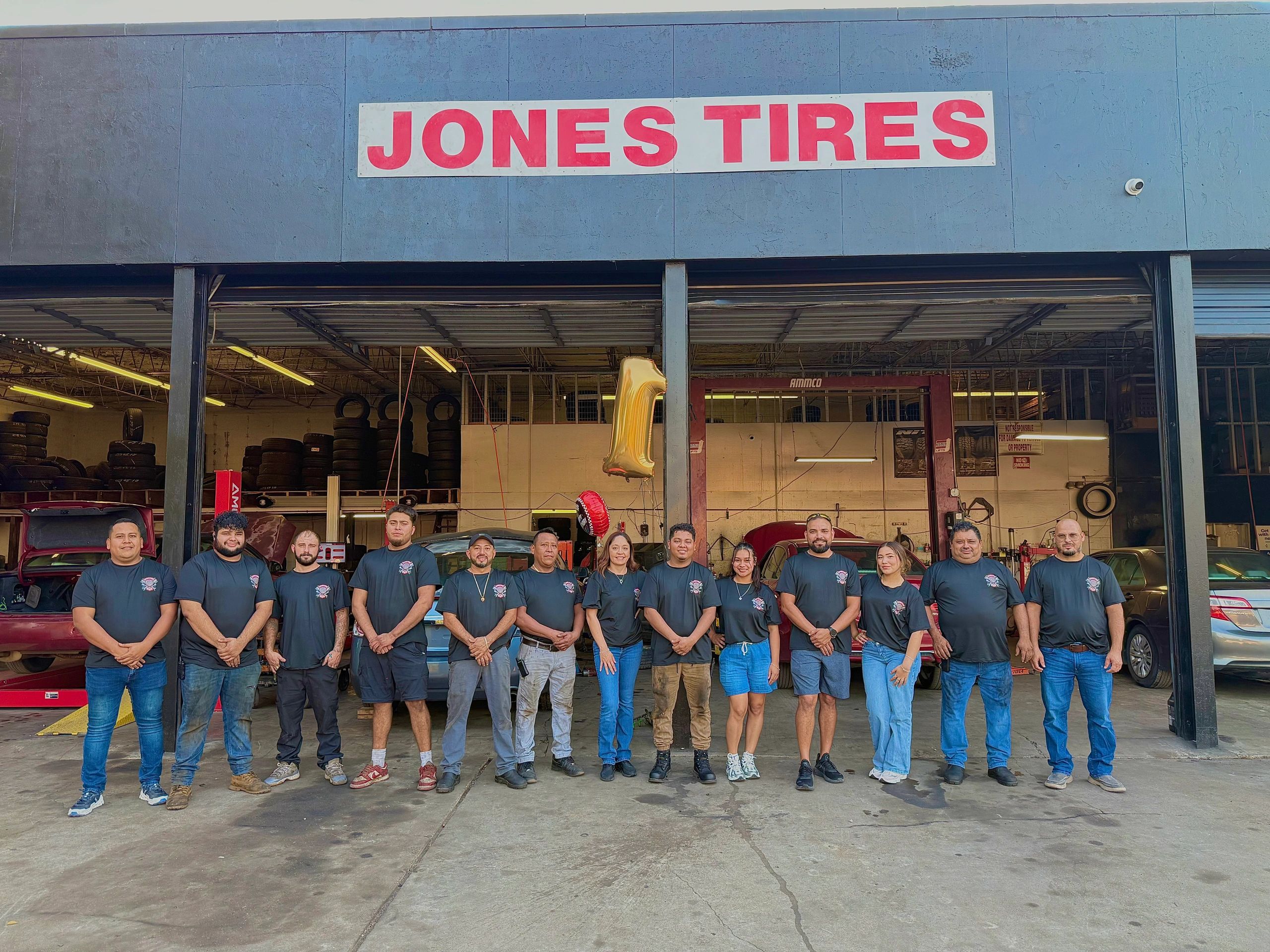 HOME [jonestirestore.com]