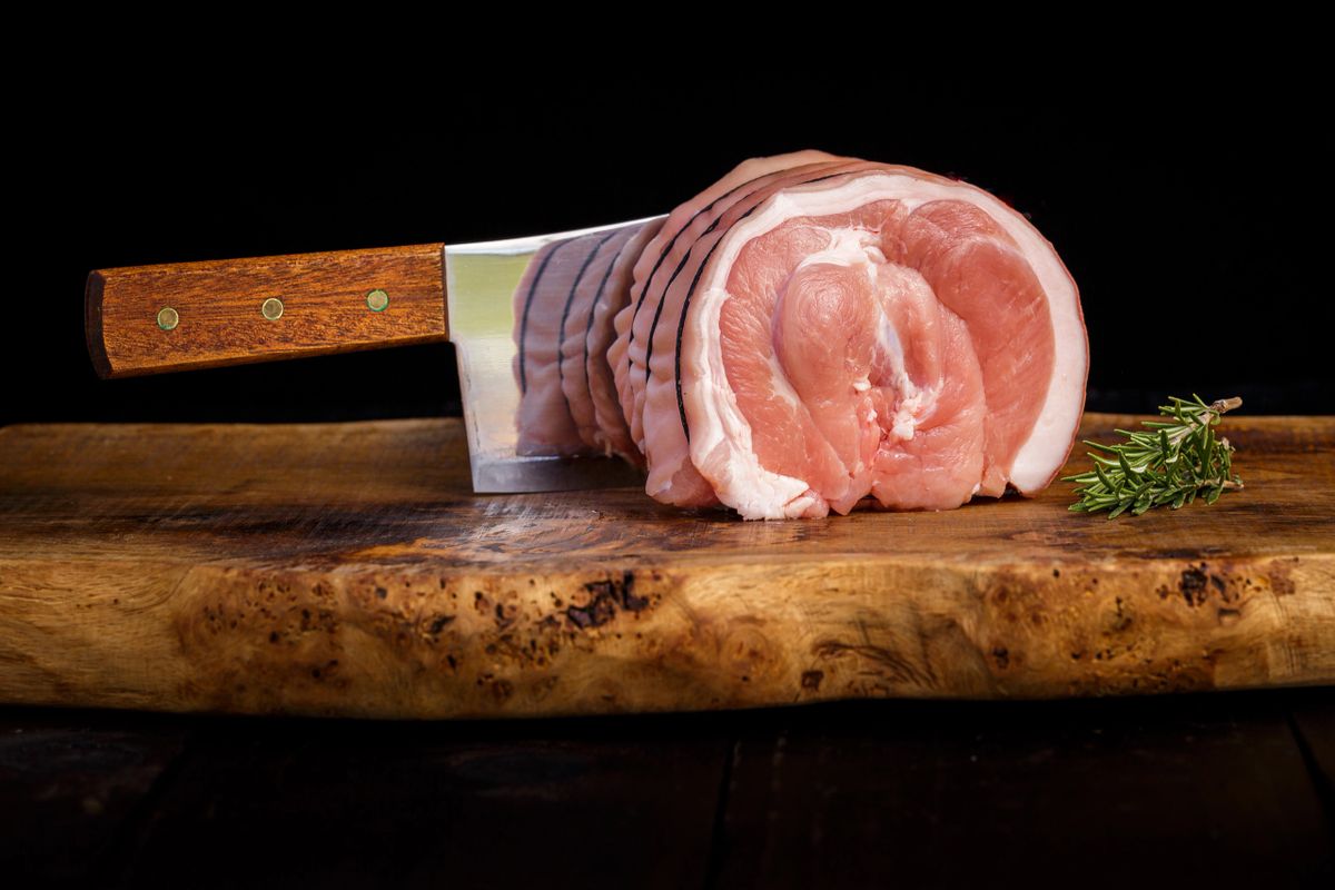 BONELESS PORK LEG ROAST