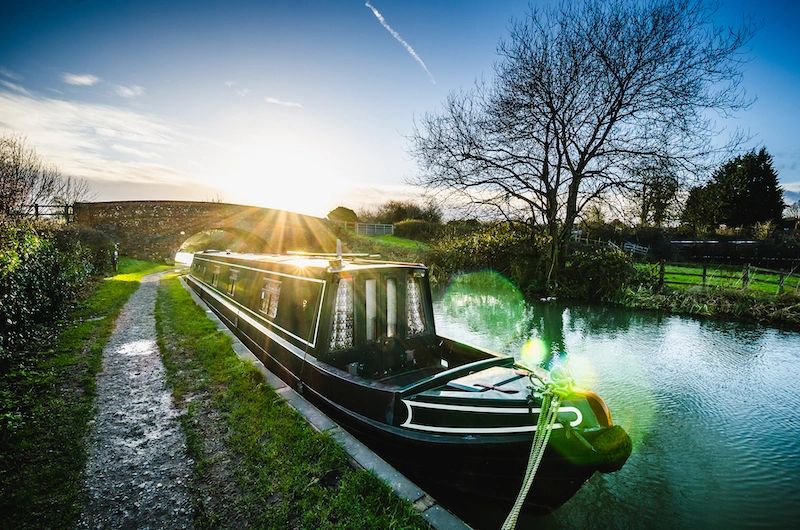 Canal Boat Skipper - Boat mover, instructor and coach
