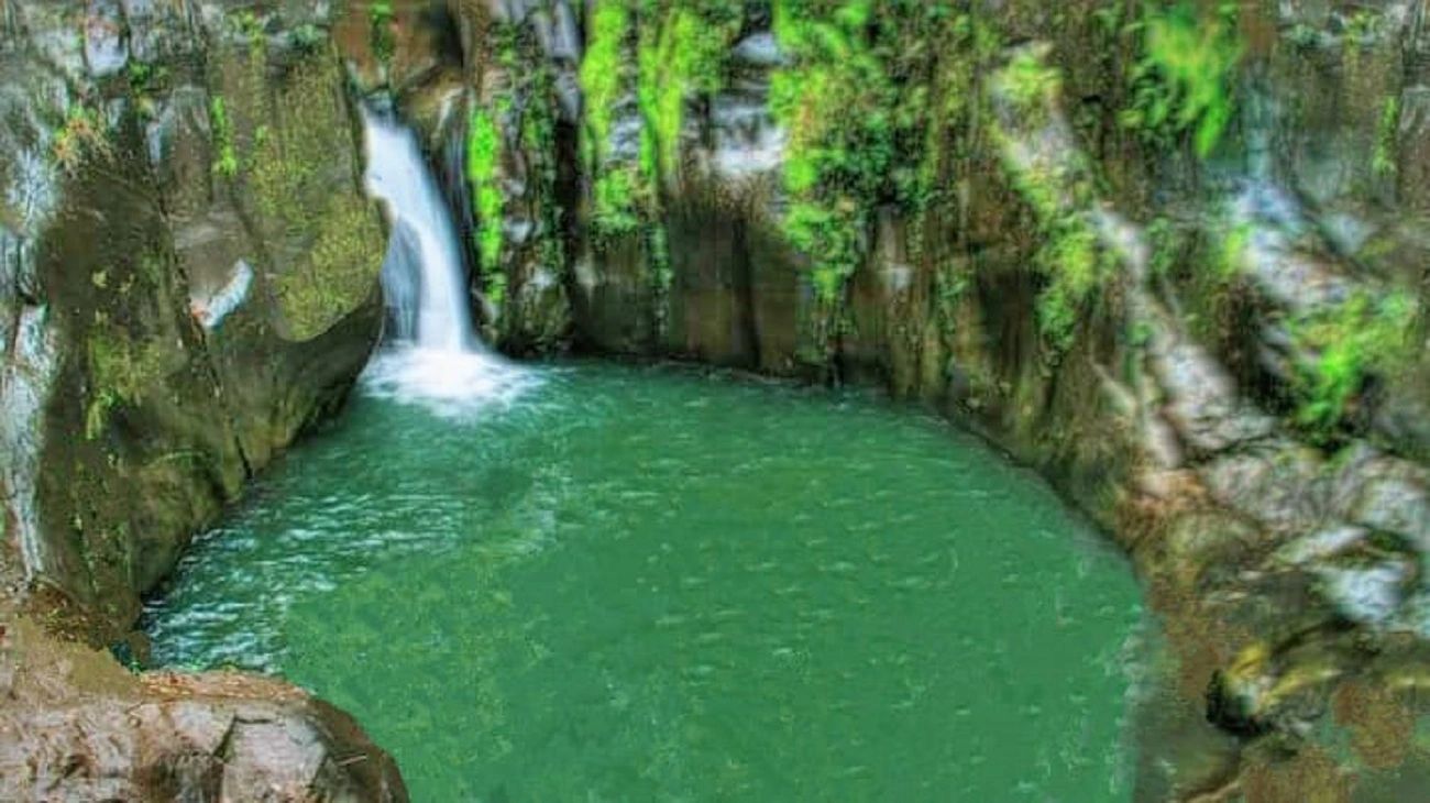 Keralamkundu Waterfalls – Karuvarakundu Waterfalls