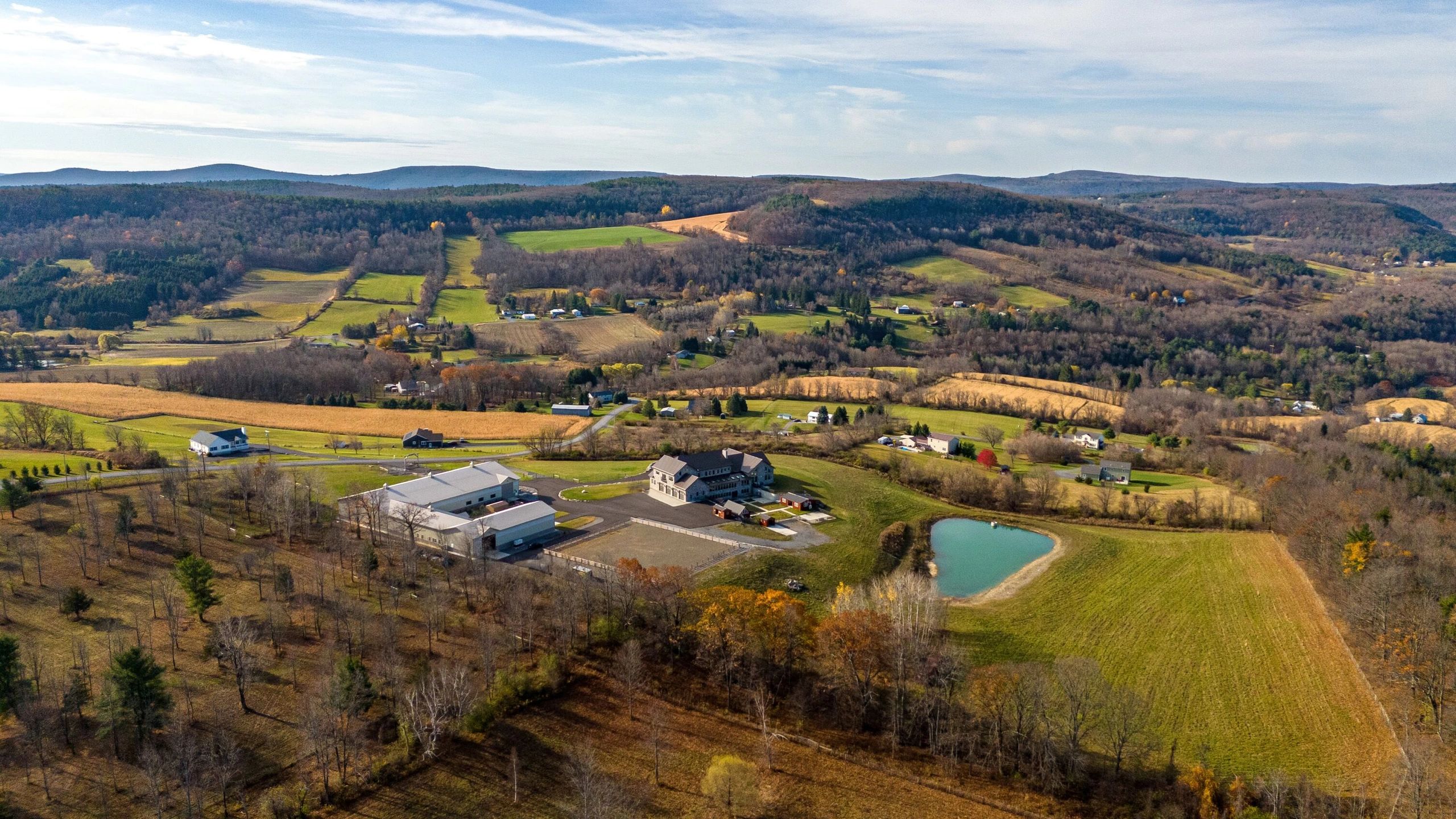 RED FOX STABLES AND RESORT