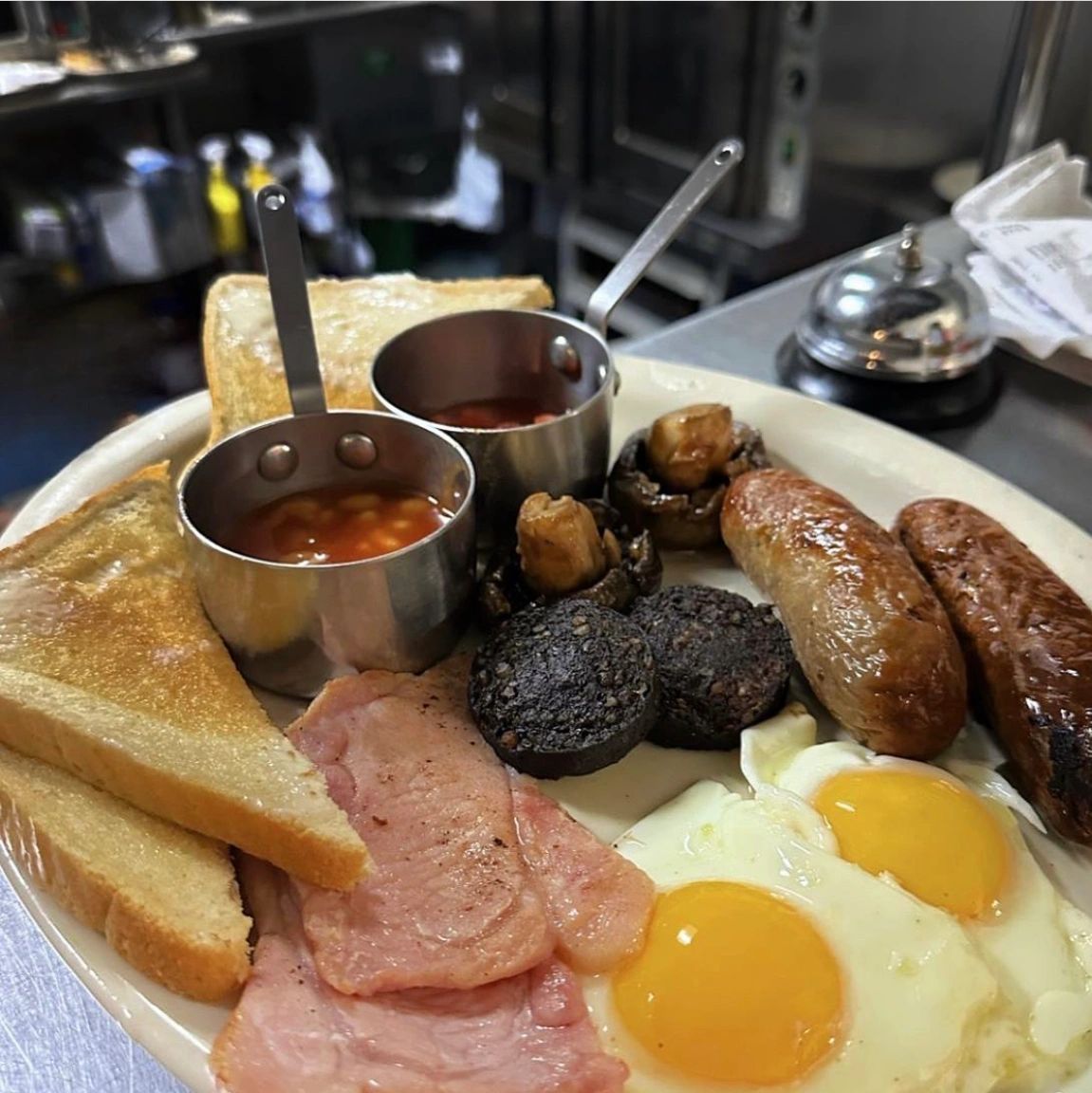 Best of British pub & cafe