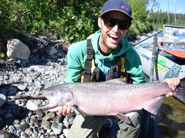 Salmon Fishing in Alaska | Copper River Guides