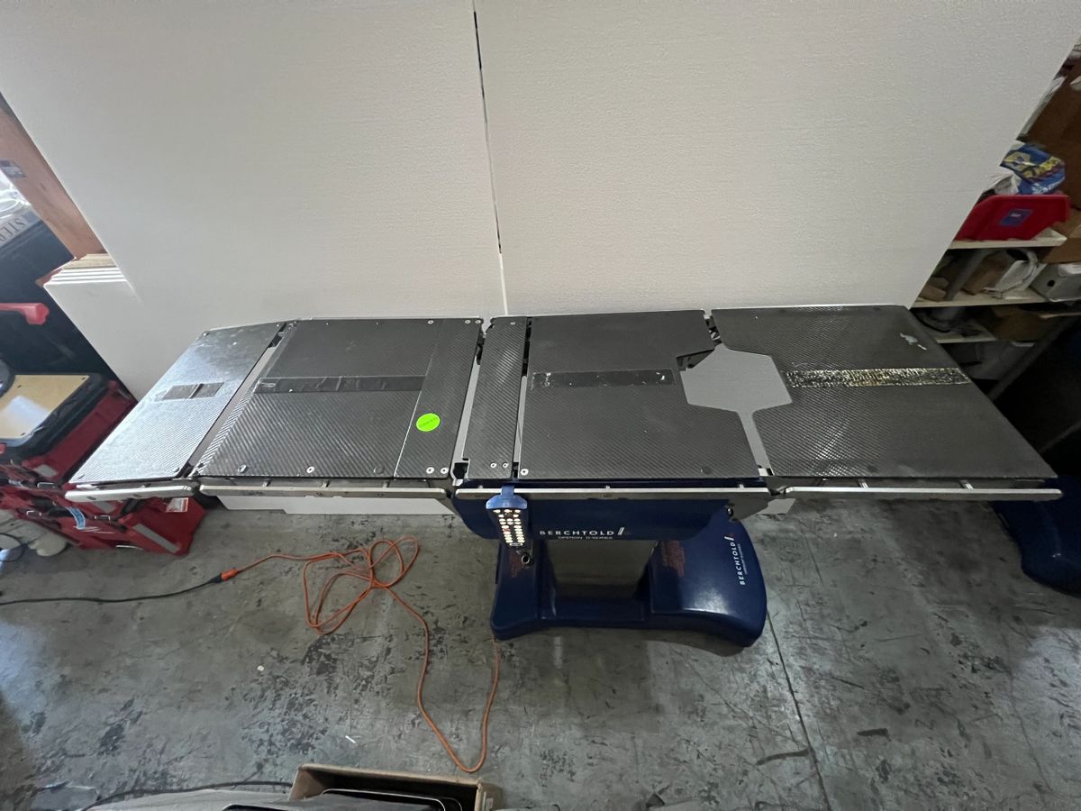 Berchtold D850 Operon Surgical Table with Hand Control EXCELLENT CONDITION