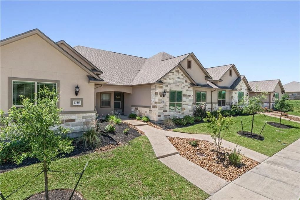 Summit Crossing Townhomes