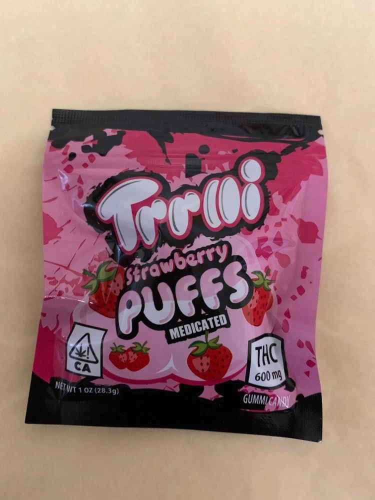 TRRLLI STRAWBERRY PUFFS