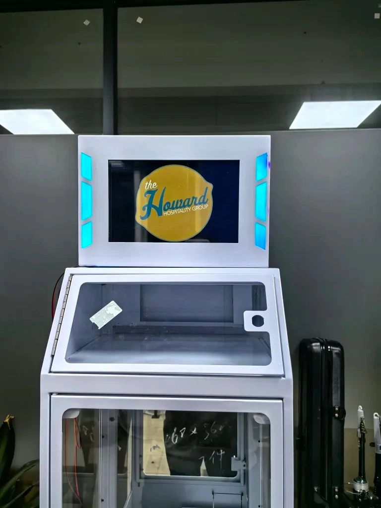 Amusement Machine Metal Framed Box Topper for Advertising Screen