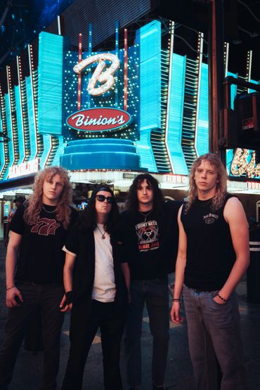 HOME [mourninghigh.com]