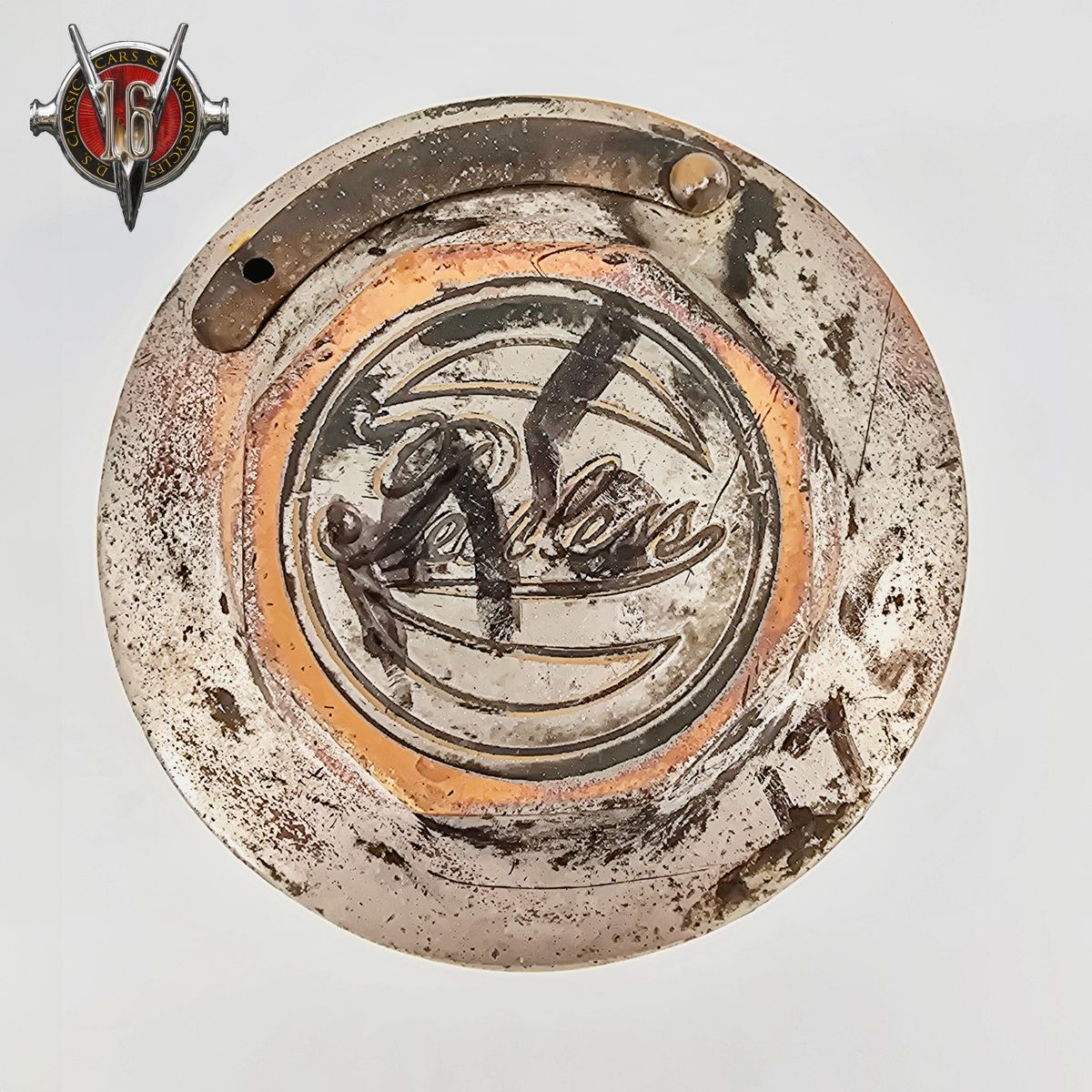 Original Rare Vintage 1920s Peerless Hubcap