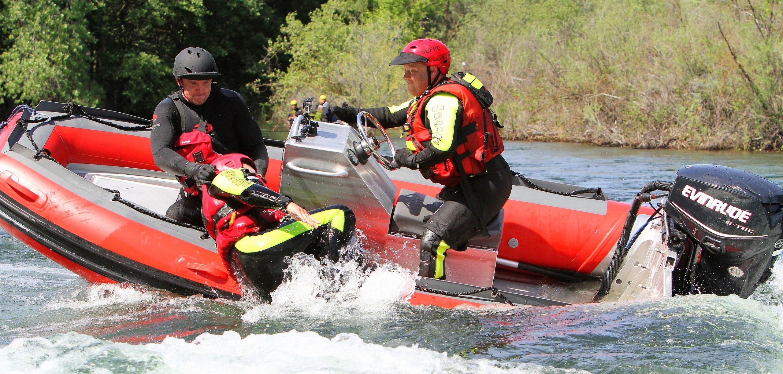 FirstResponderBoats.com - Swift Water Rescue Boats ...