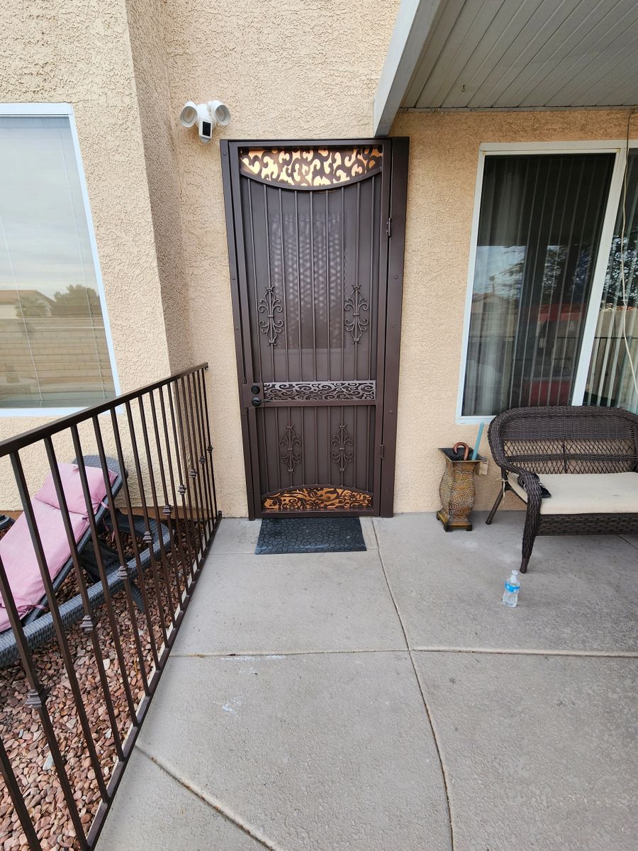 SECURITY GATES AND GATE GATES