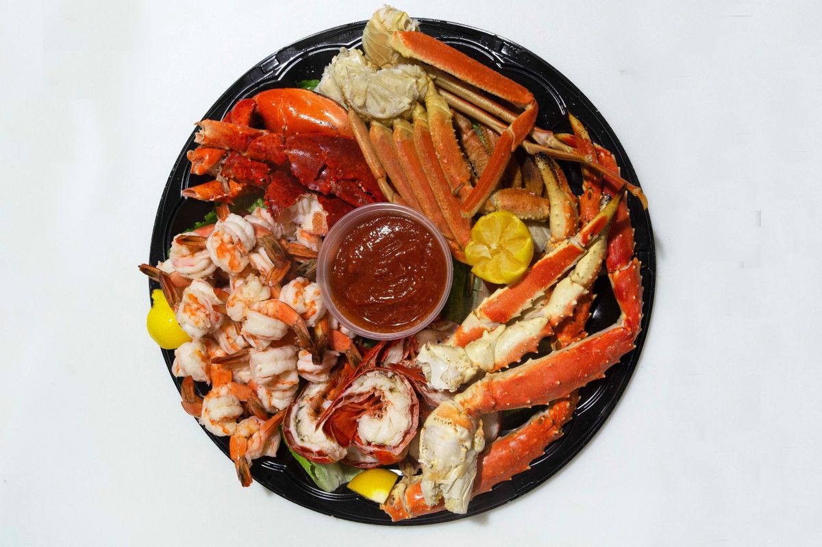 Deluxe Seafood Platter