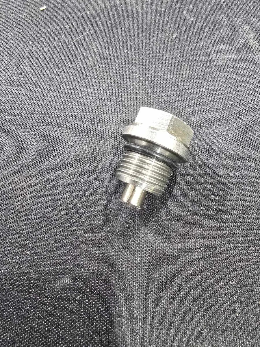 PORTAL BOX MAGNETIC FILL - DRAIN PLUGS