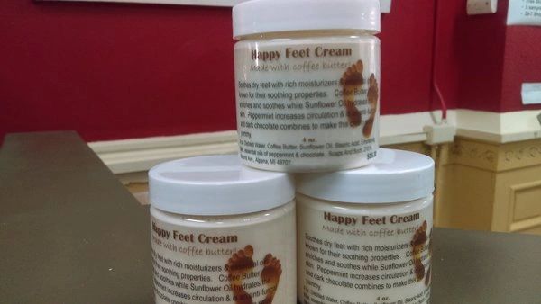 Happy Feet Cream with Coffee Butter For Moisturizing 4 oz size (Foot)