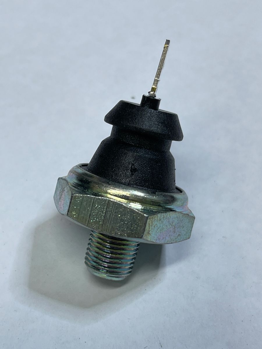 231.102 VDO Switch Pressure Adjustable Normally Closed Oil/Air 1/8 ...