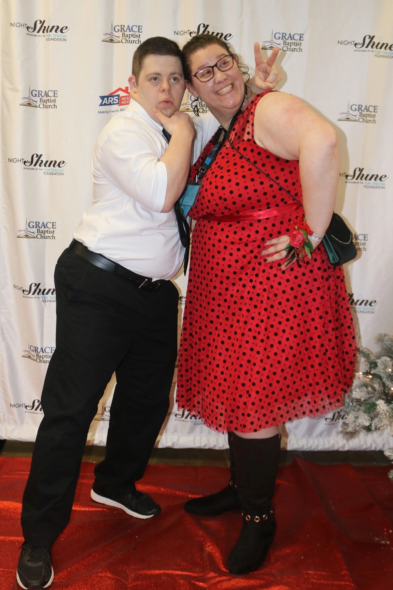 Contact | Night to Shine