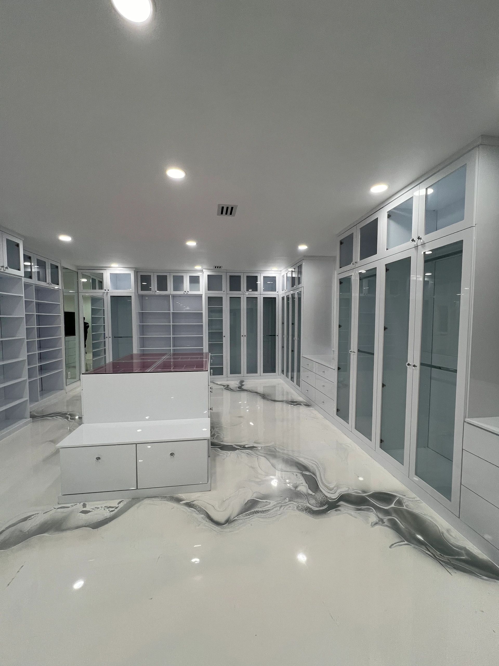 Walk in Closets | Rich's Custom Closets & Cabinets