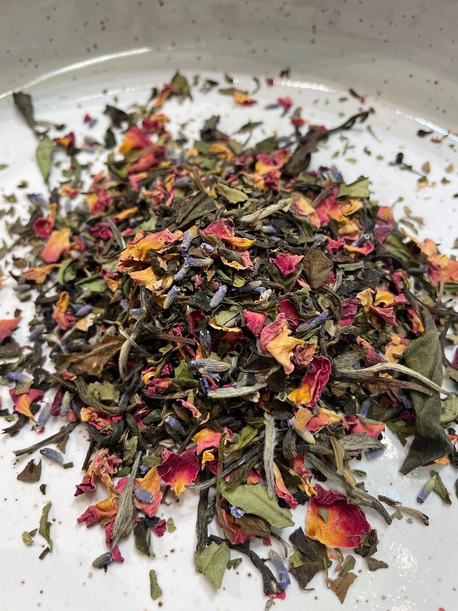 White Tea Rose Medley