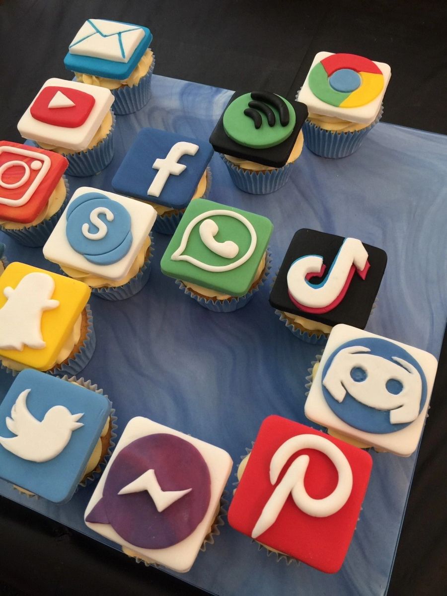 Social Media Cupcakes